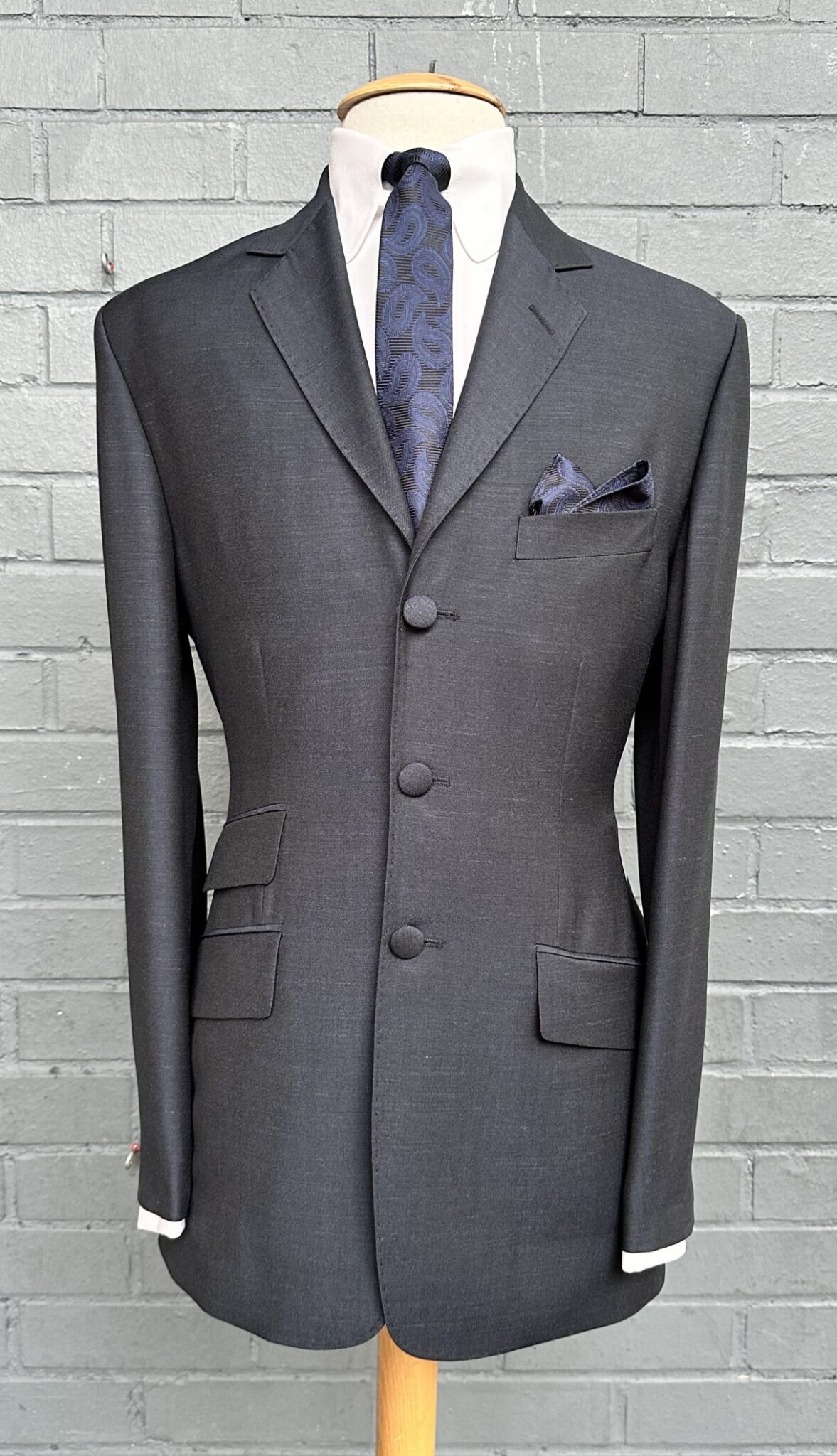 The Air Force Navy Mohair Kent Style Three Button Suit